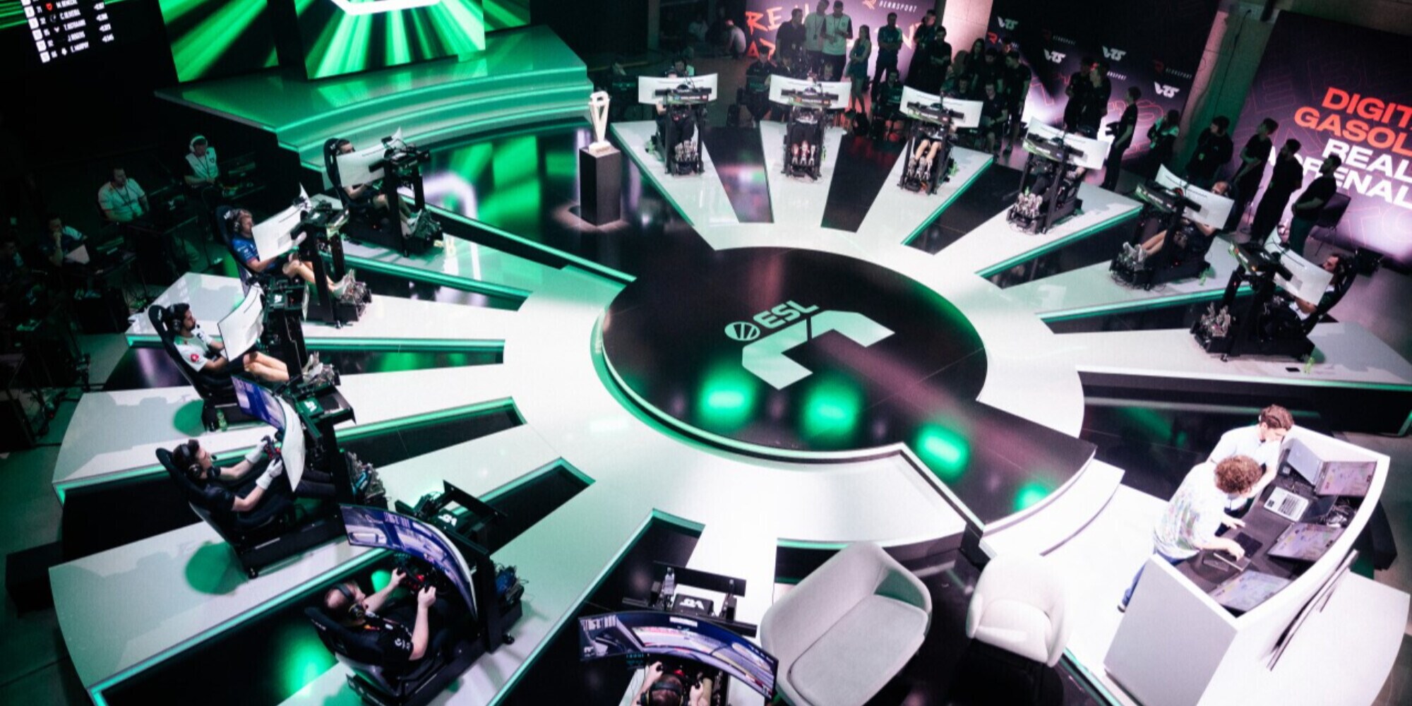 Scopriamo il simracing con Marcell Csincsik, campione del Team Vitality