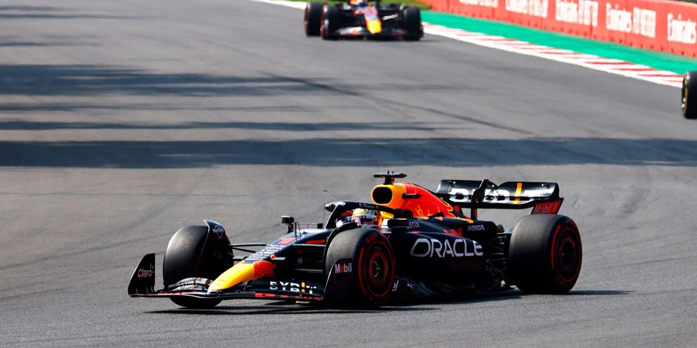 F1, GP Messico: Verstappen vince davanti a Hamilton e Perez, Ferrari assente
