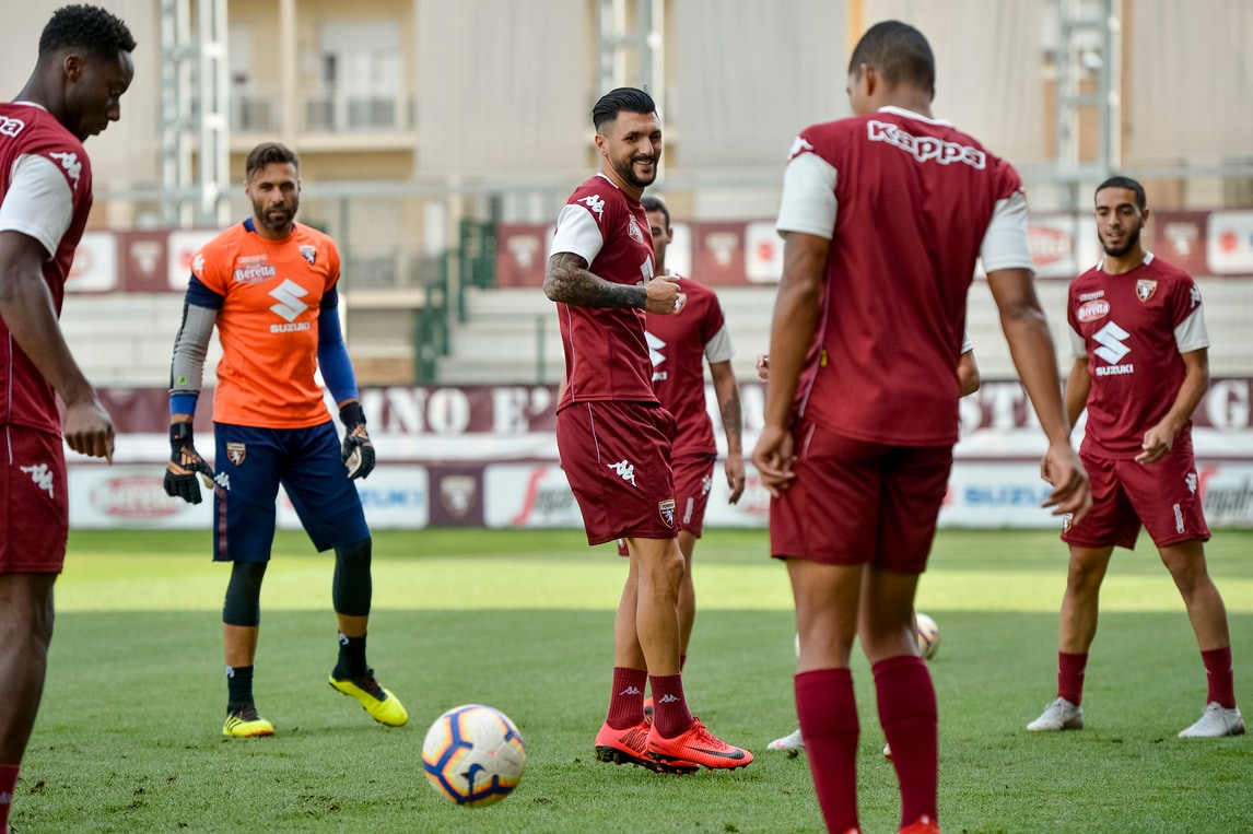 Il Torino si allena al Filadelfia in vista della Roma, c'è anche Soriano