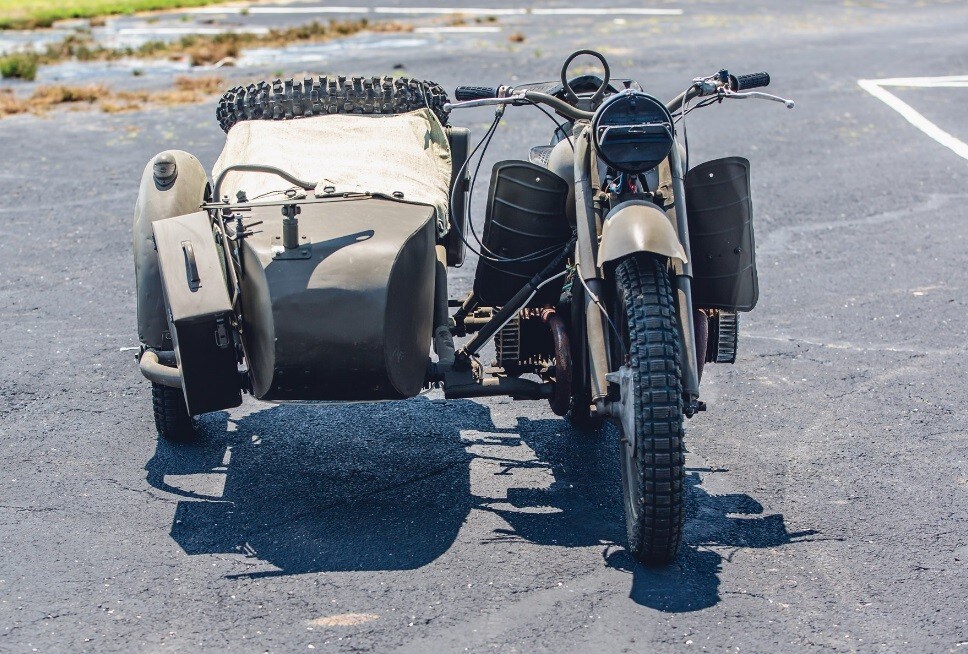 Il Dnepr, il sidecar usato dai russi in guerra, va all'asta: FOTO