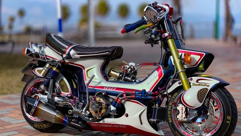 Special Honda CT125, esageratamente custom