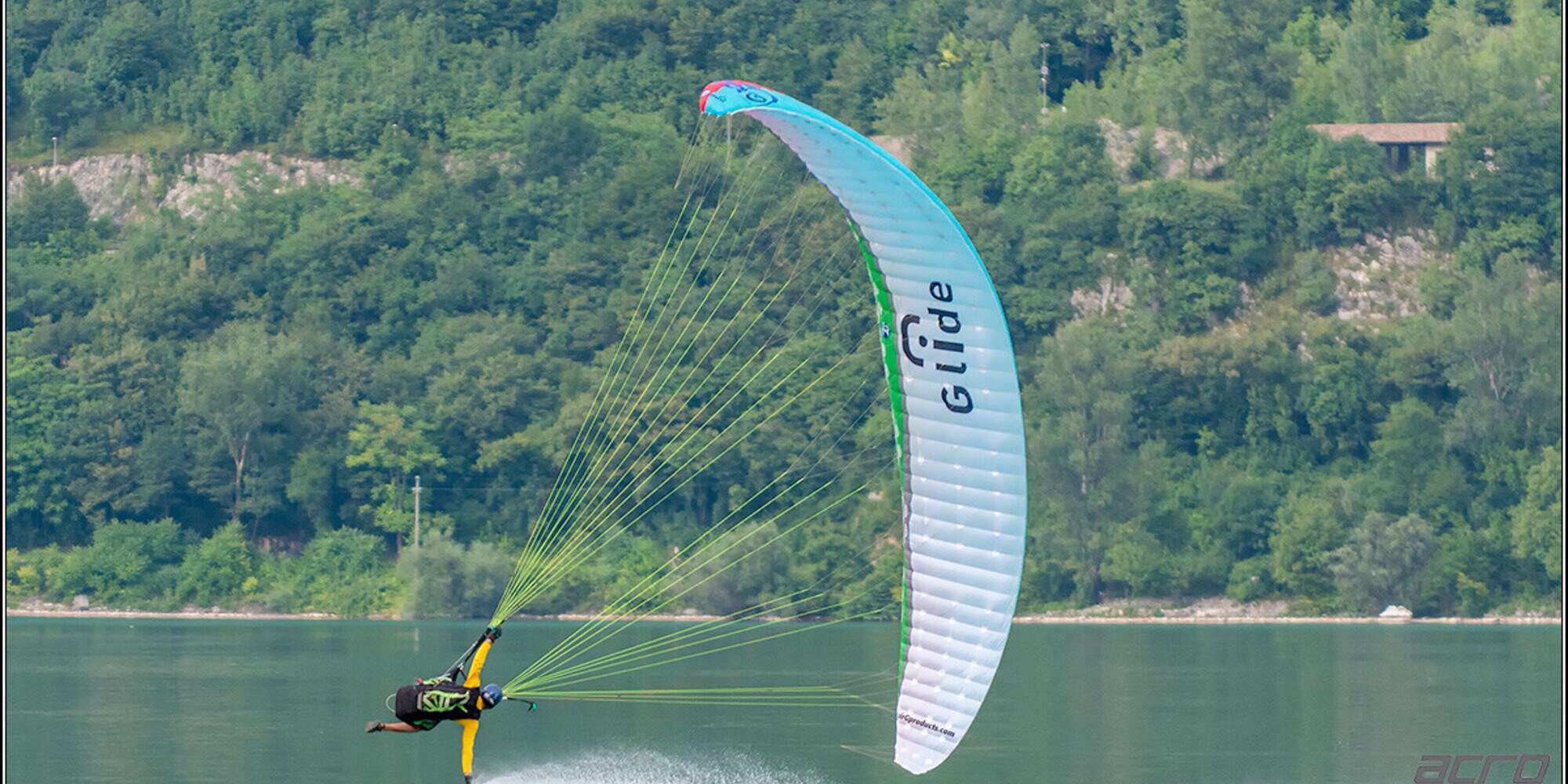 Acrobazia in parapendio, il Mondiale in Friuli