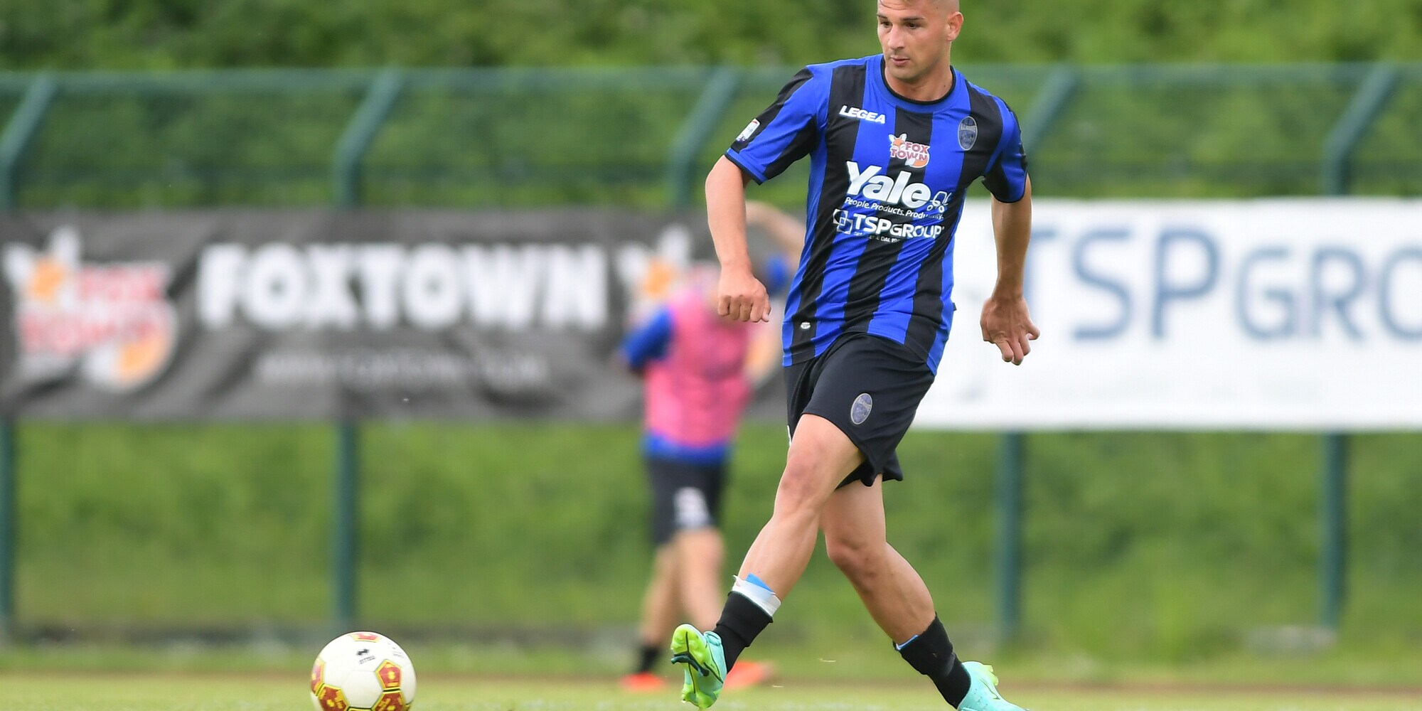 Como, Kabashi firma fino al 2023