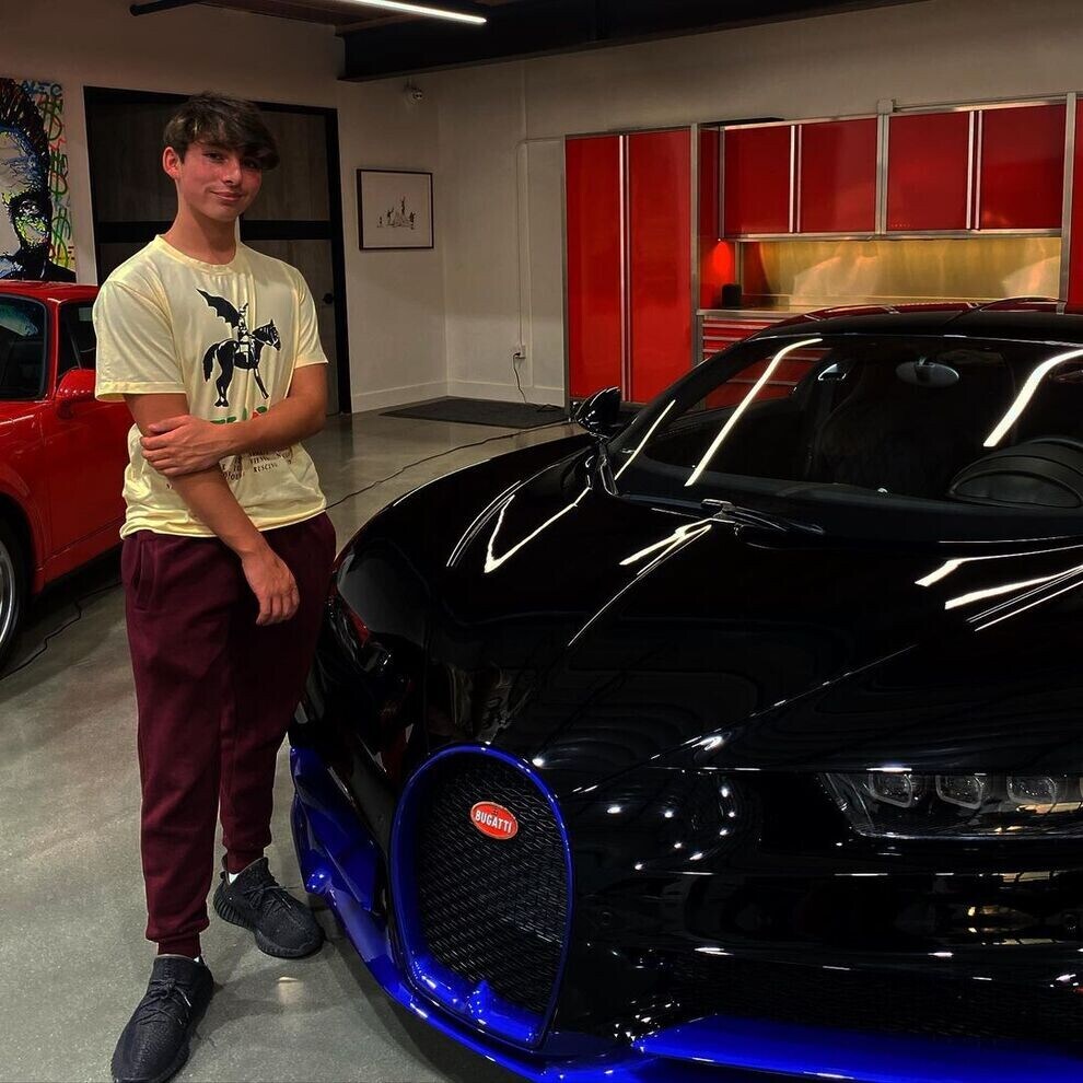Donald Dougher, giovane miliardario: a 15 anni colleziona supercar!
