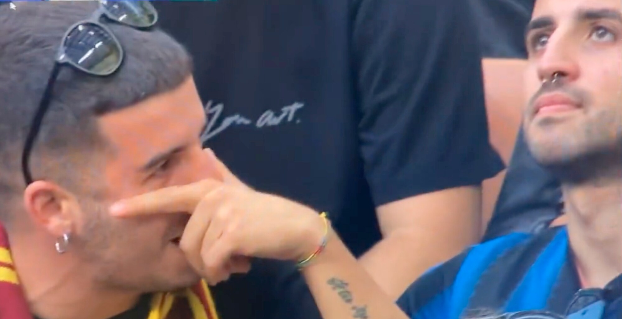 Inter-Roma, la Dybala-Mask dell'amico fa il giro del web