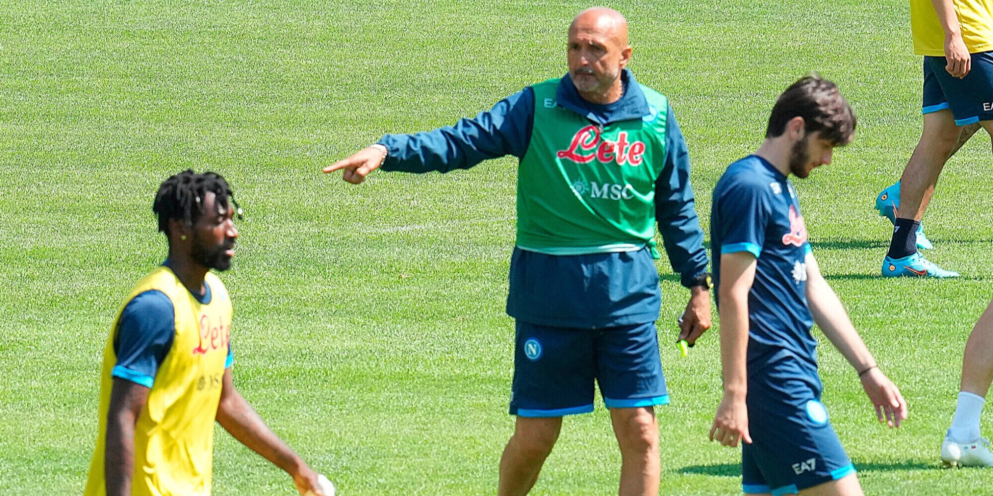 Mauro loda la preparazione del Napoli: "Corrono di più grazie al ritiro ...