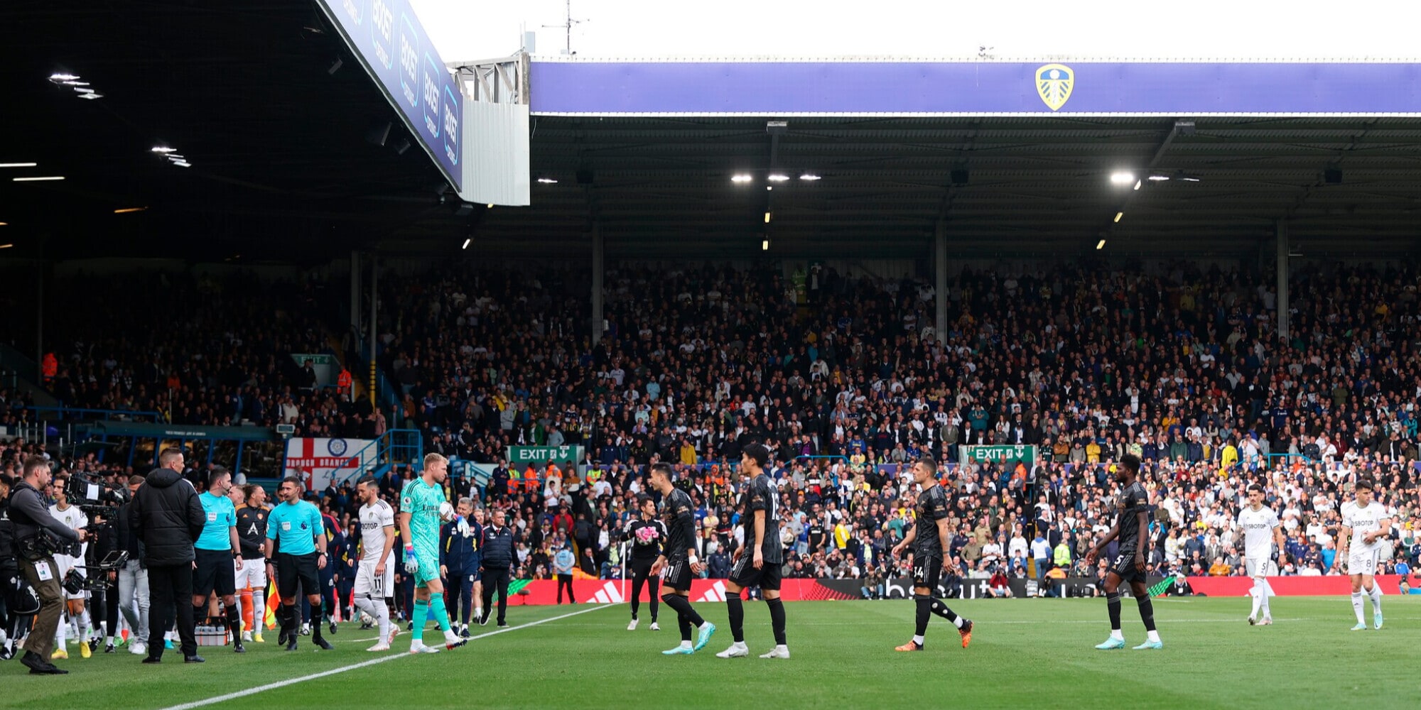 Leeds-Arsenal sospesa dopo 2': ecco cosa è successo ad Elland Road