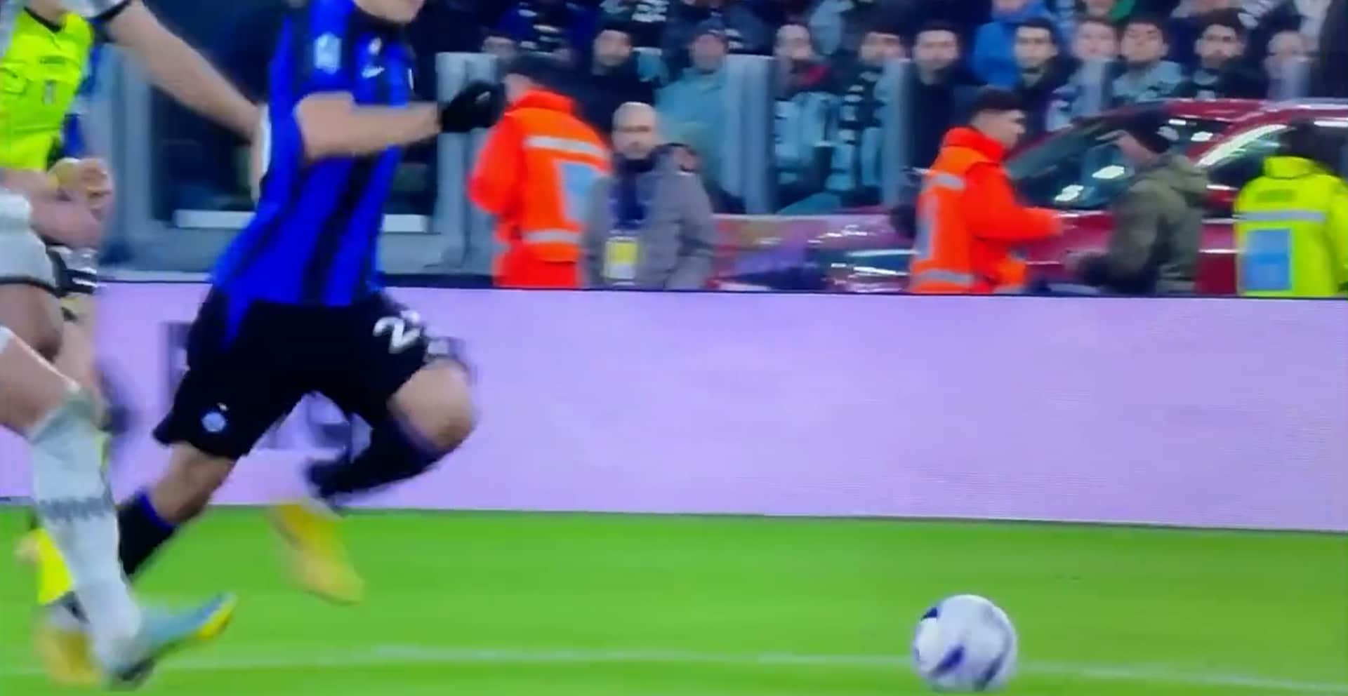 Juve-Inter, l'incredibile simulazione di Barella: calpesta Rabiot e poi ...