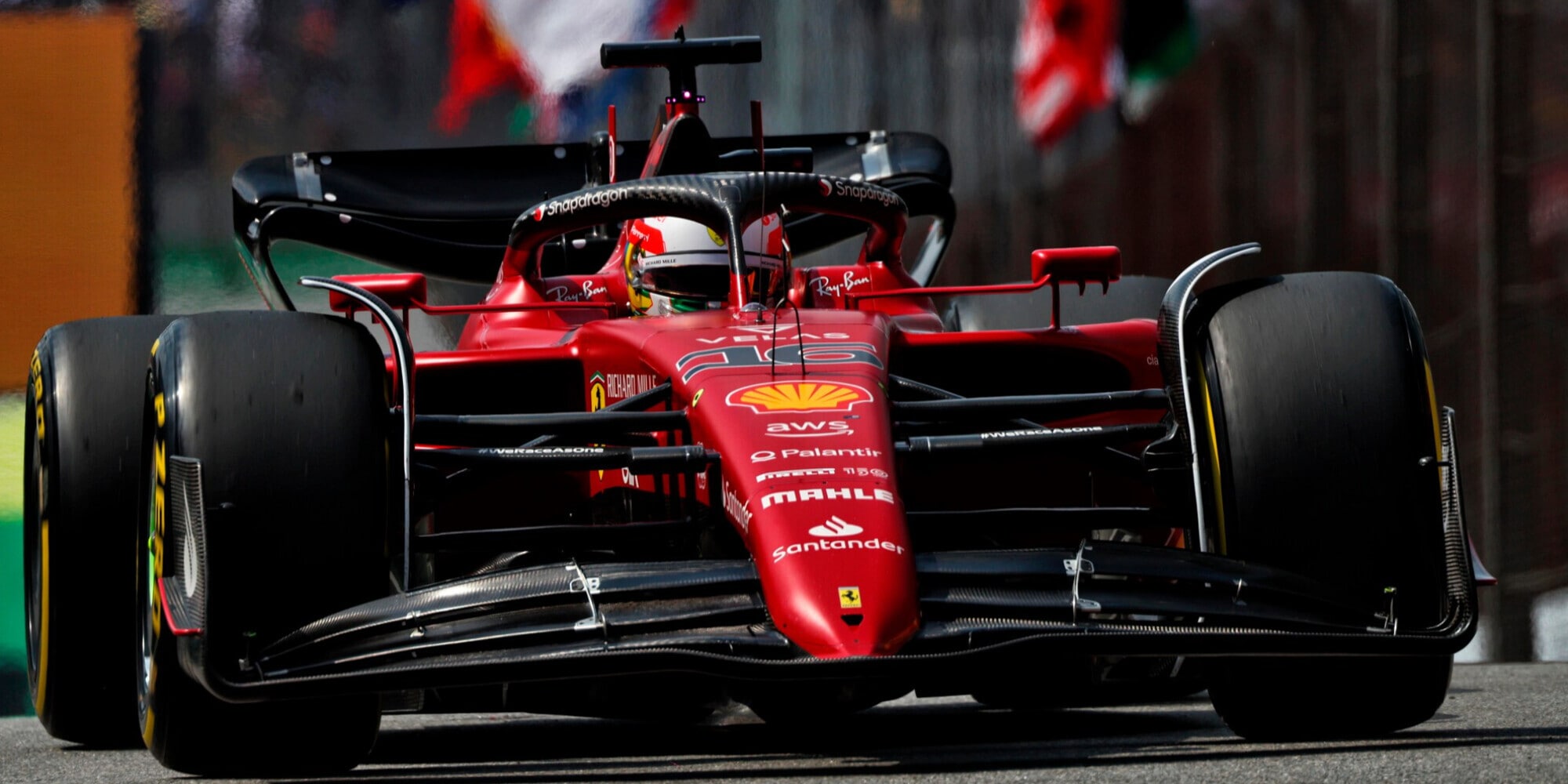 F1, GP Abu Dhabi: la Ferrari di Leclerc dietro alle Mercedes nelle libere 1