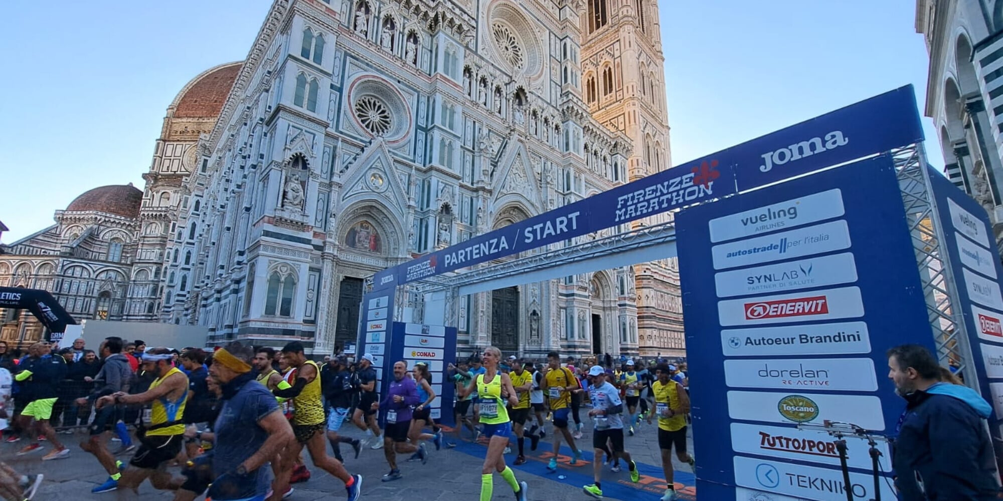 E' partita la Firenze Marathon, che spettacolo