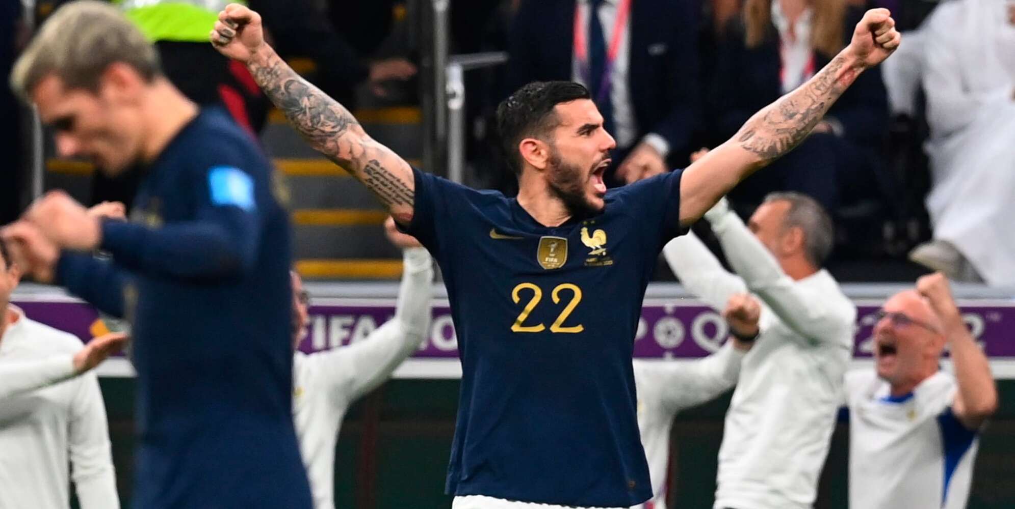 Francia, l'ora del Theo nel deserto