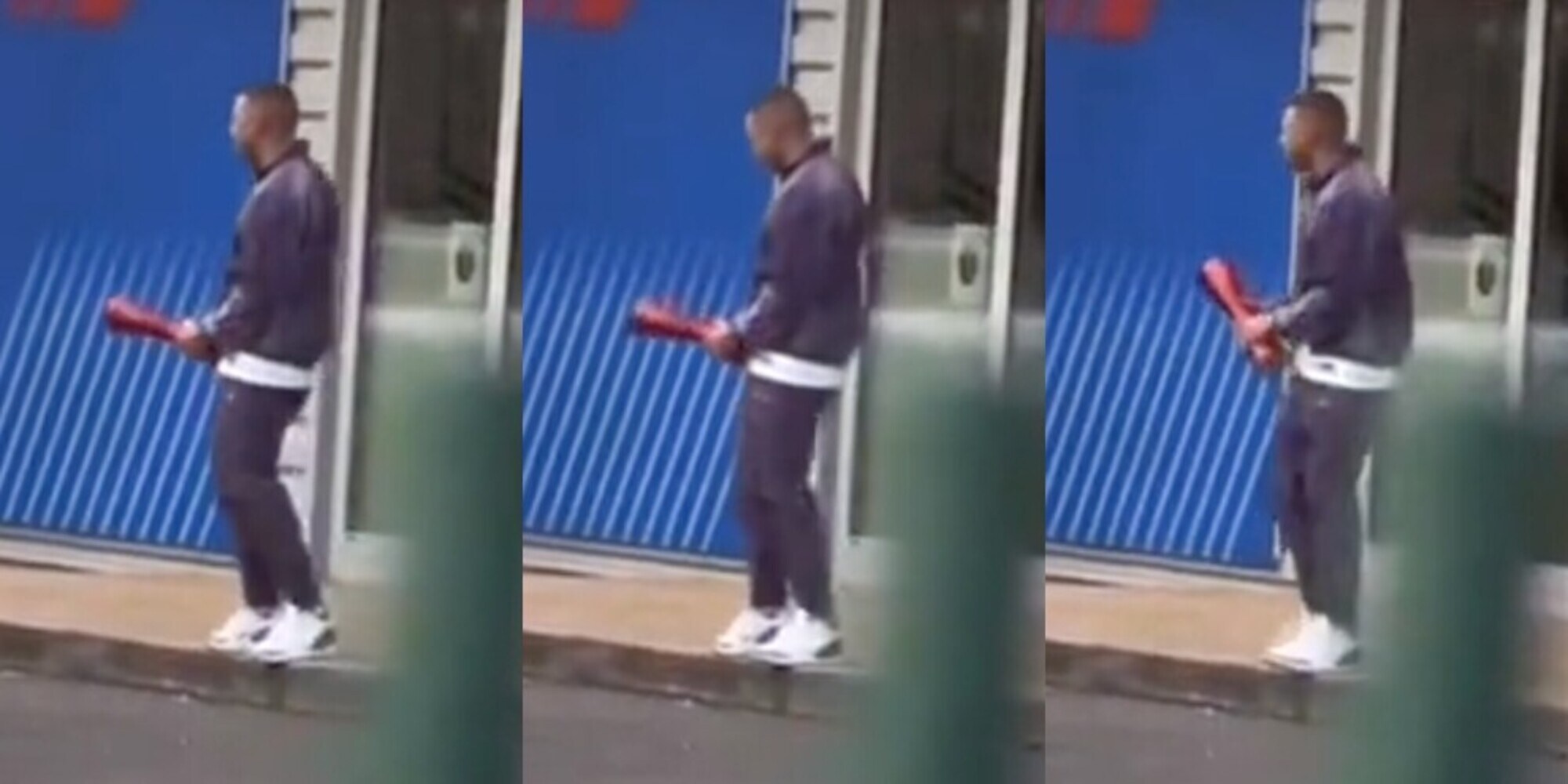 Psg, Mbappé come Dibu Martinez: il gestaccio virale sui social