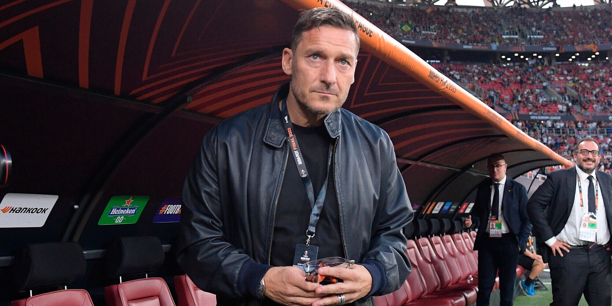 Totti su Mourinho, la Roma e Dybala: “La 10? La merita solo in un caso”