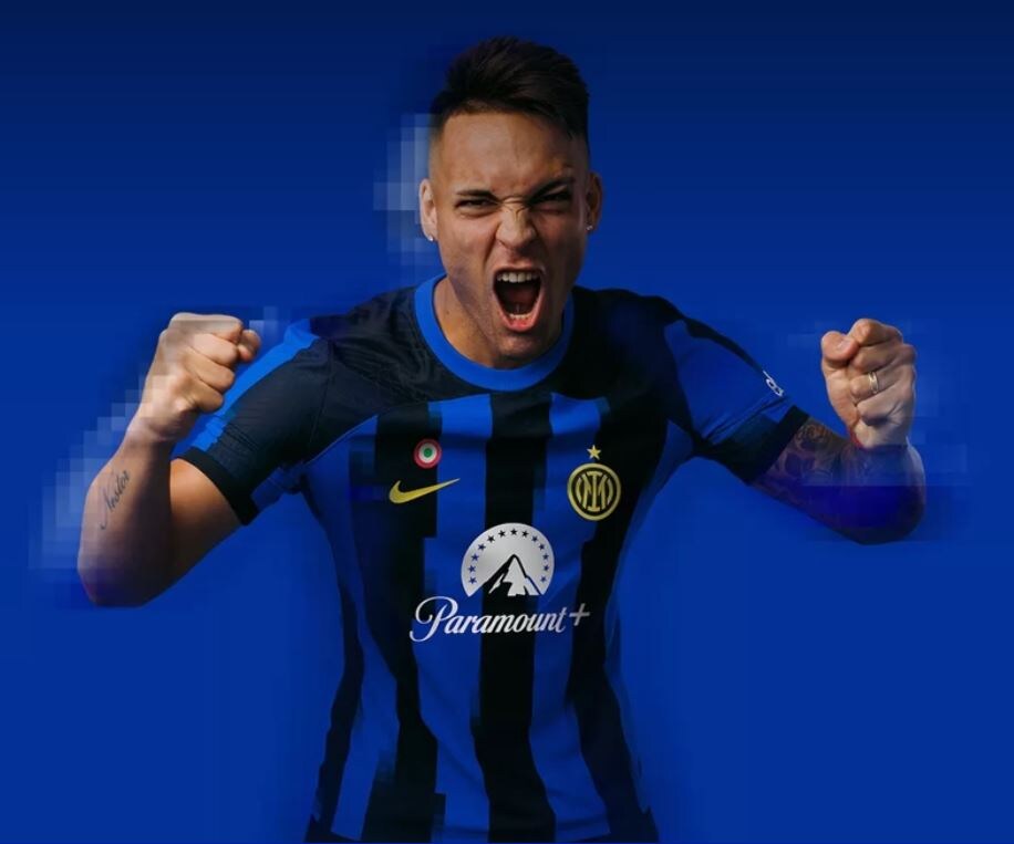 Inter, nuova maglia: i dettagli dallo stemma dorato alla bandiera di Milano