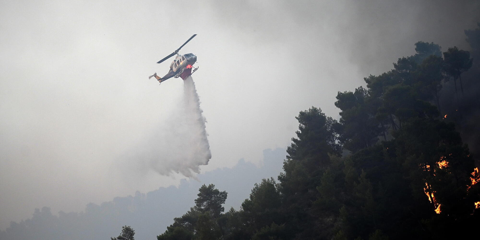 Grecia: dopo Rodi e Corfù, gli incendi colpiscono anche Eubea