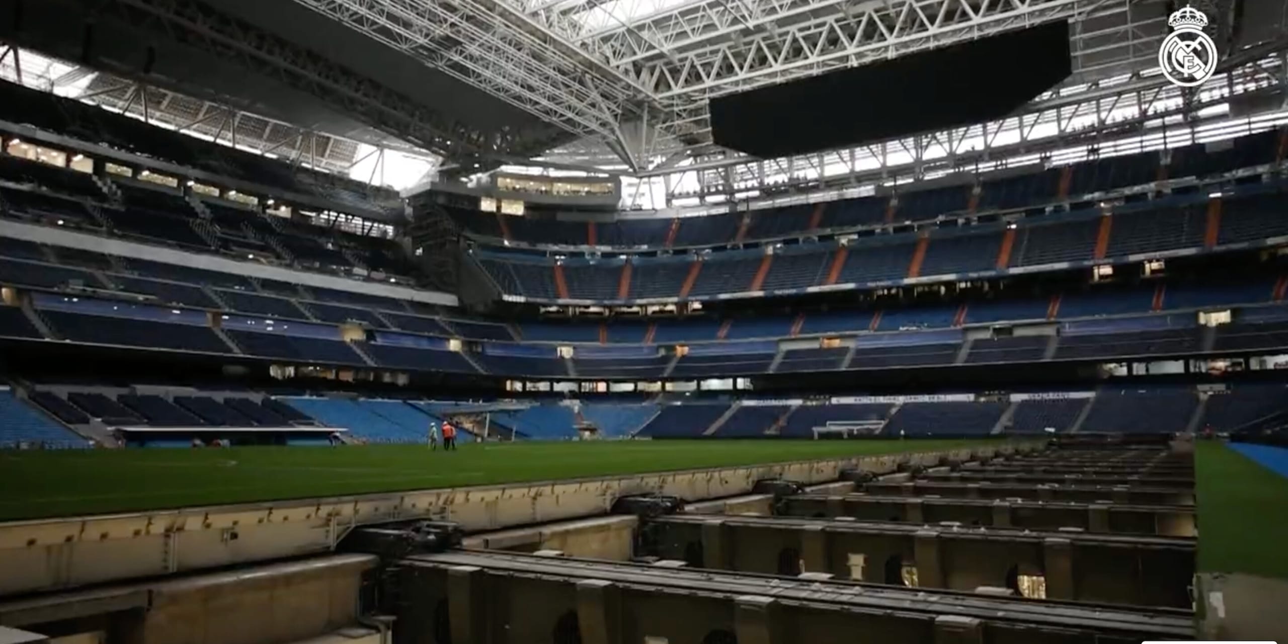 Real, il nuovo Bernabeu: l’incredibile trasformazione del campo retrattile