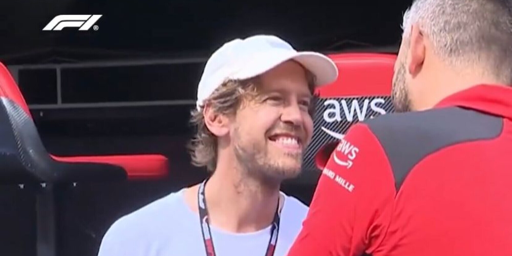 Vettel torna in Ferrari per un giorno: ospite a sorpresa a Suzuka