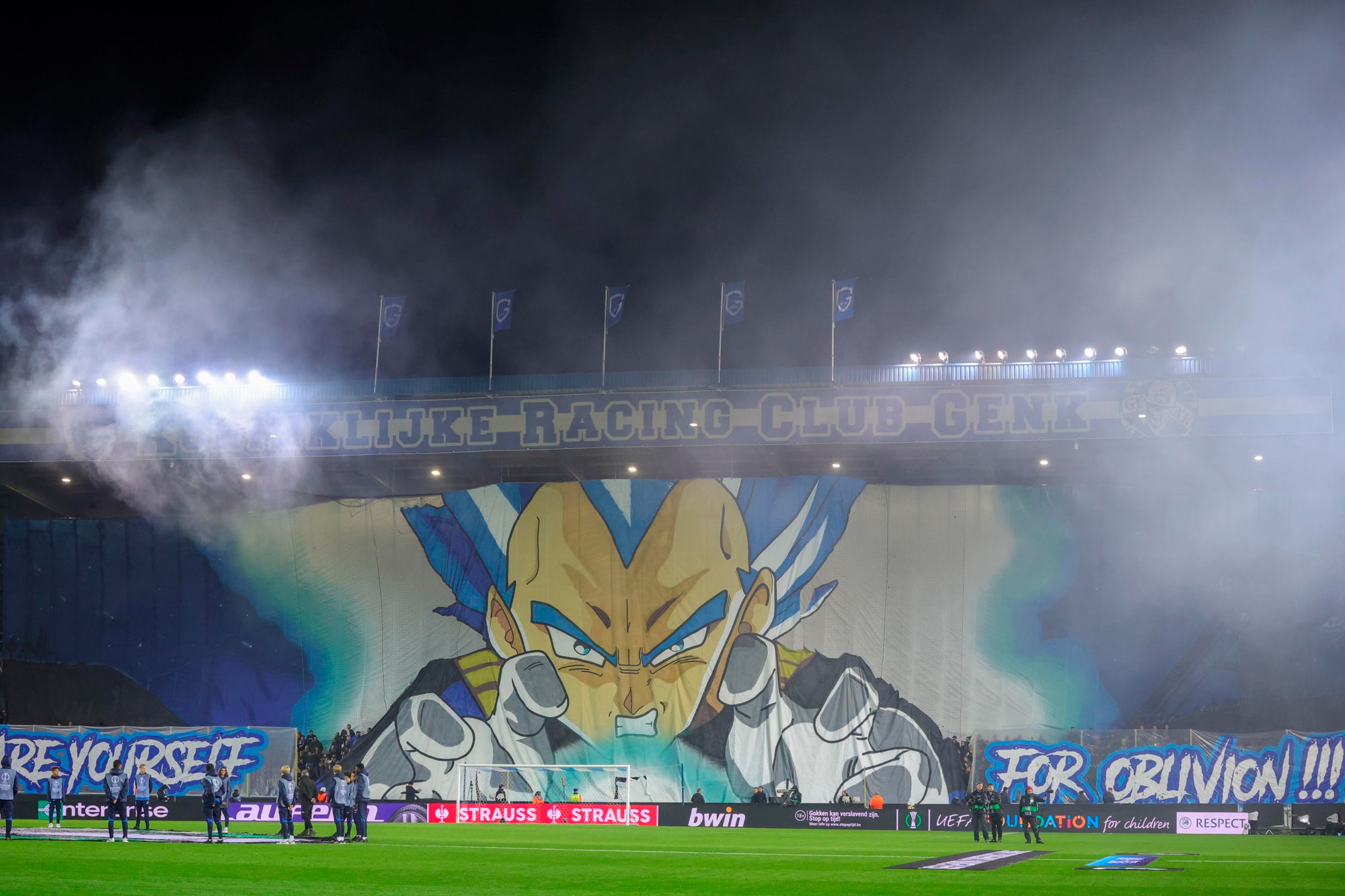 I tifosi del Genk e la coreografia ispirata a Vegeta di Dragon Ball