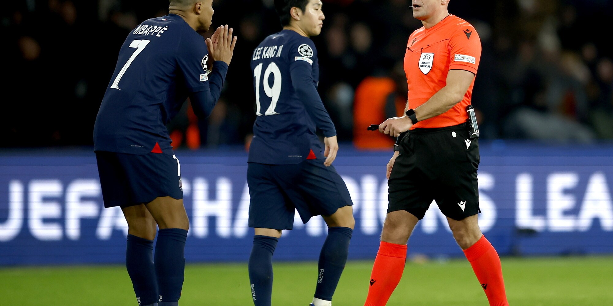 Champions: rigore dubbio Psg-Newcastle; Uefa rimuove arbitro Var