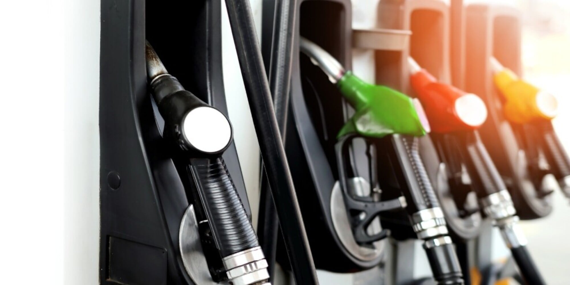 Caro carburanti, il 2024 porta nuovi prezzi per benzina e Diesel