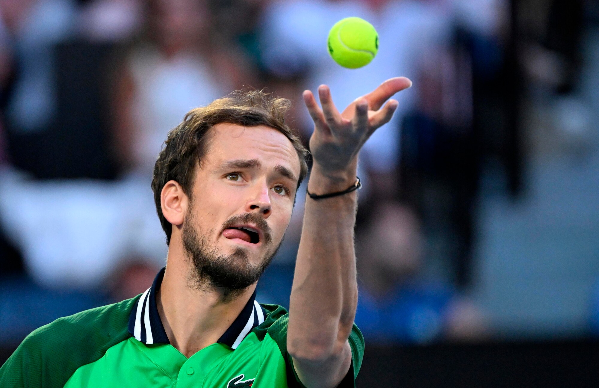 Sinner batte Medvedev sotto gli occhi di Ana de Armas: la finale per ...