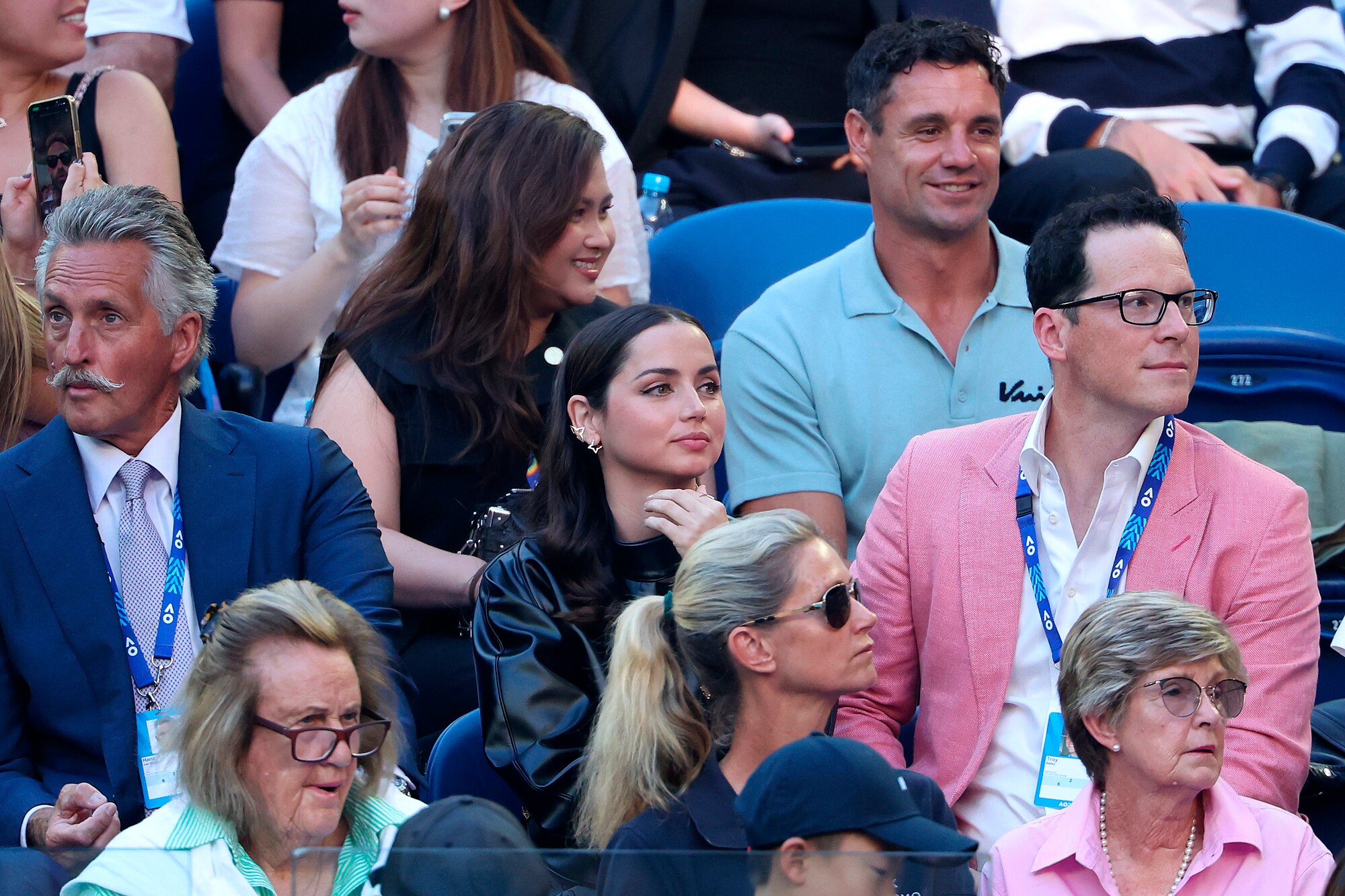 Sinner batte Medvedev sotto gli occhi di Ana de Armas: la finale per ...