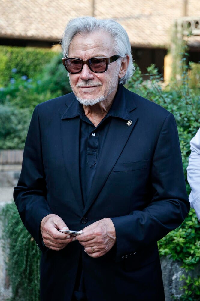 Harvey Keitel, a 85 anni sono Buddha per Louis Nero