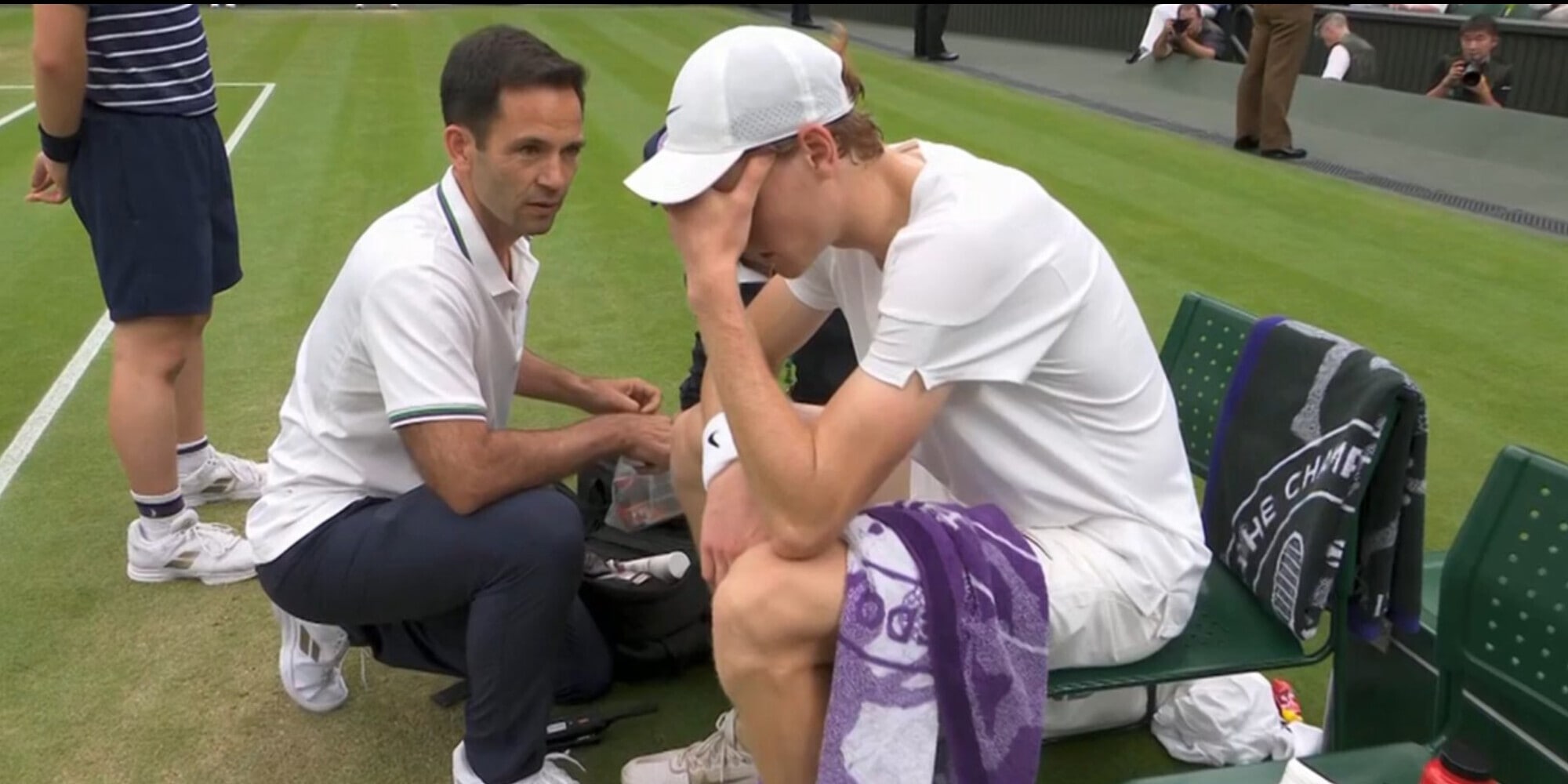Malore Sinner, paura a Wimbledon: "mi gira tutto", misurato l'ossigeno