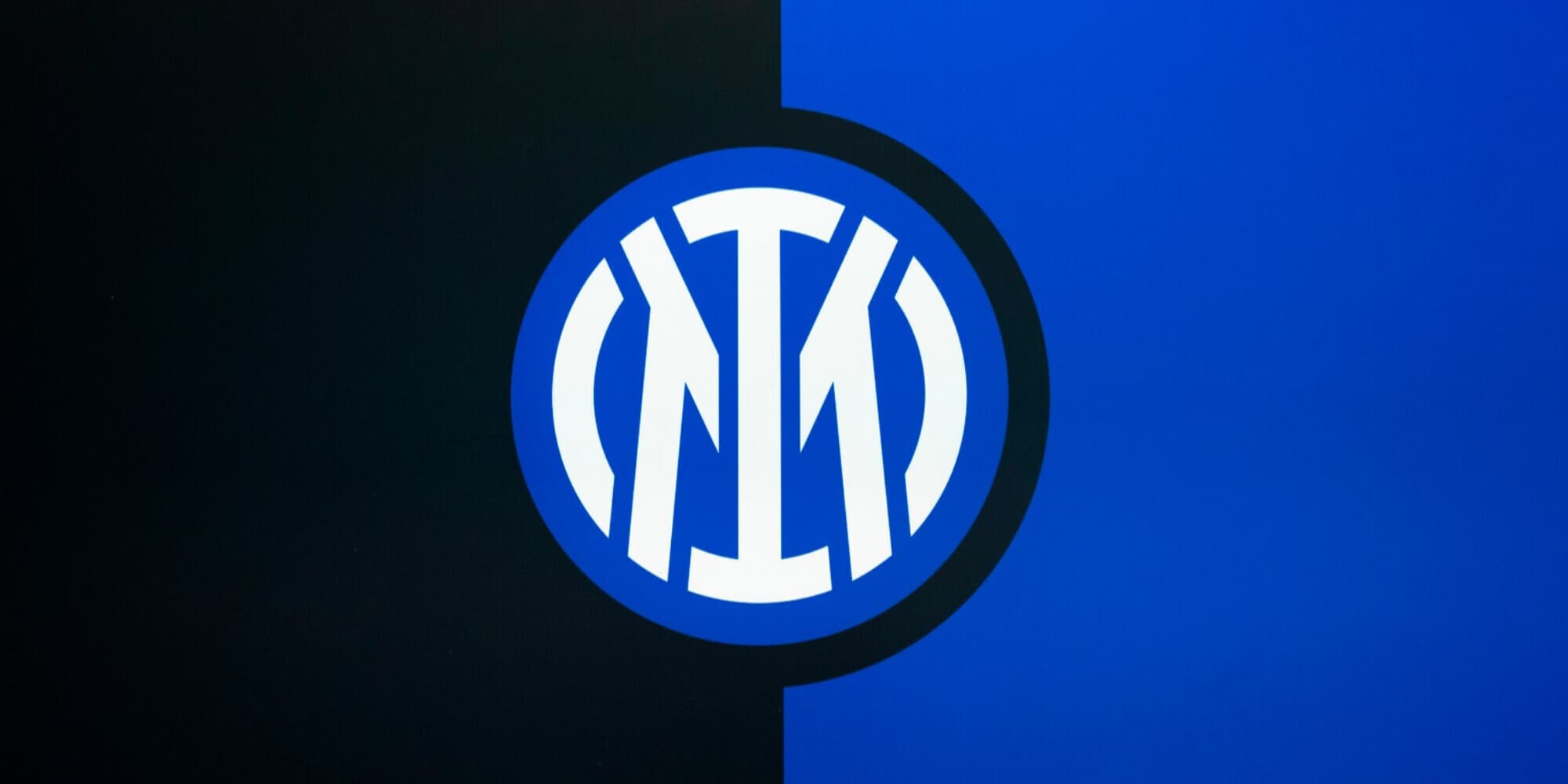 Inter, si fa quel che si può: un prestito o uno svincolato per il ko di ...