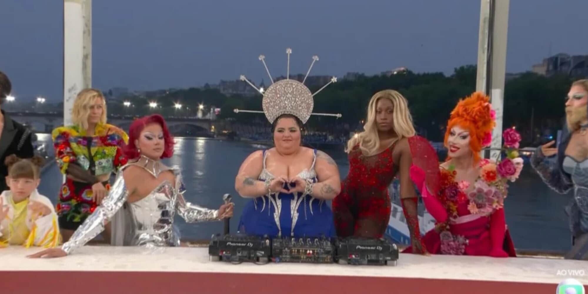 Parigi 2024, l'Ultima Cena con le drag queen: polemiche alle Olimpiadi