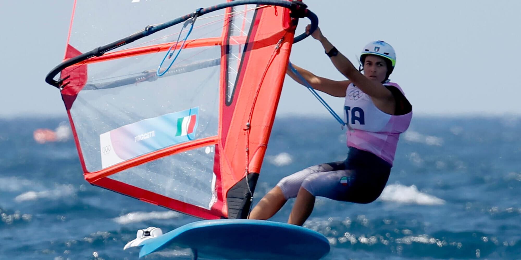 Italia, oro nel windsurf donne! Maggetti straordinaria, finale perfetta