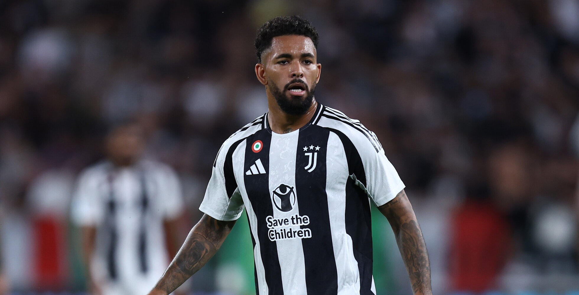 Douglas Luiz, sorpresa Juve: l'intreccio di mercato che porta a Manchester