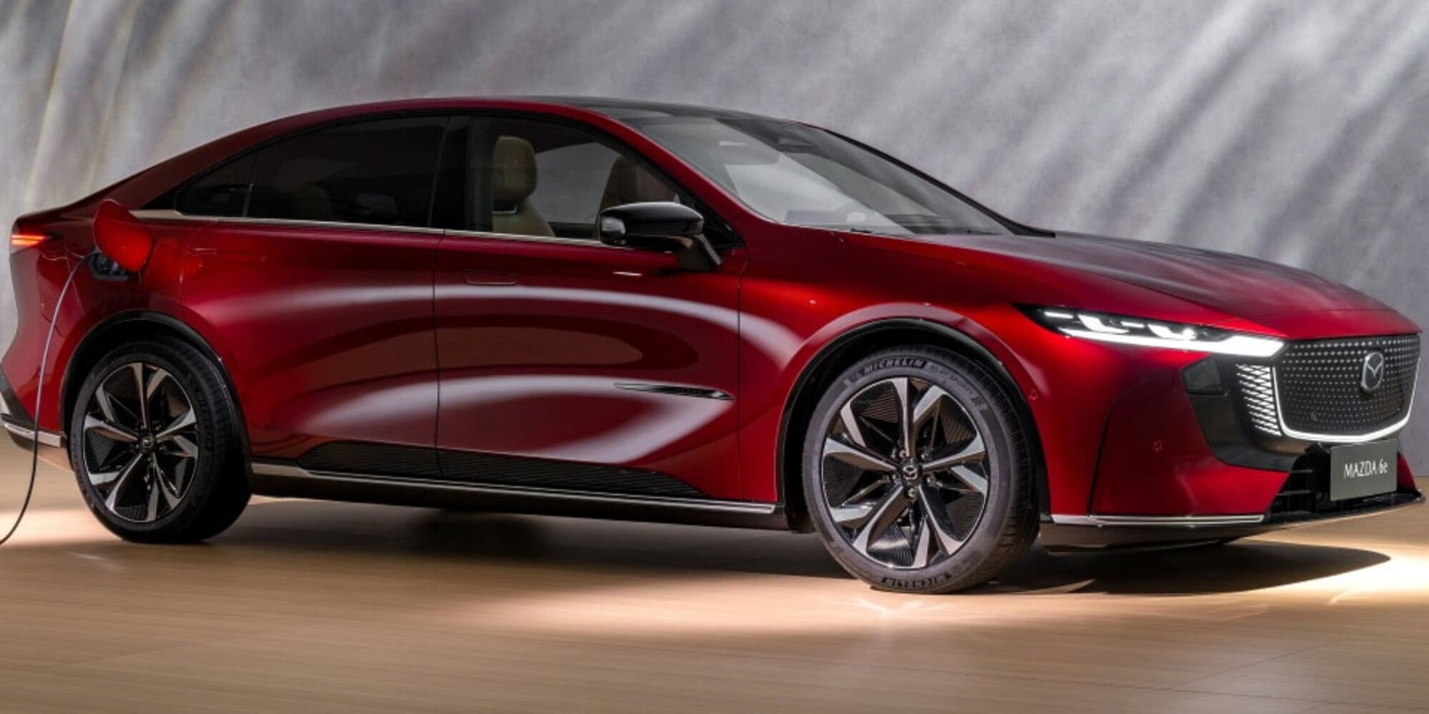 Nuova Mazda6e: comfort, eleganza e sicurezza