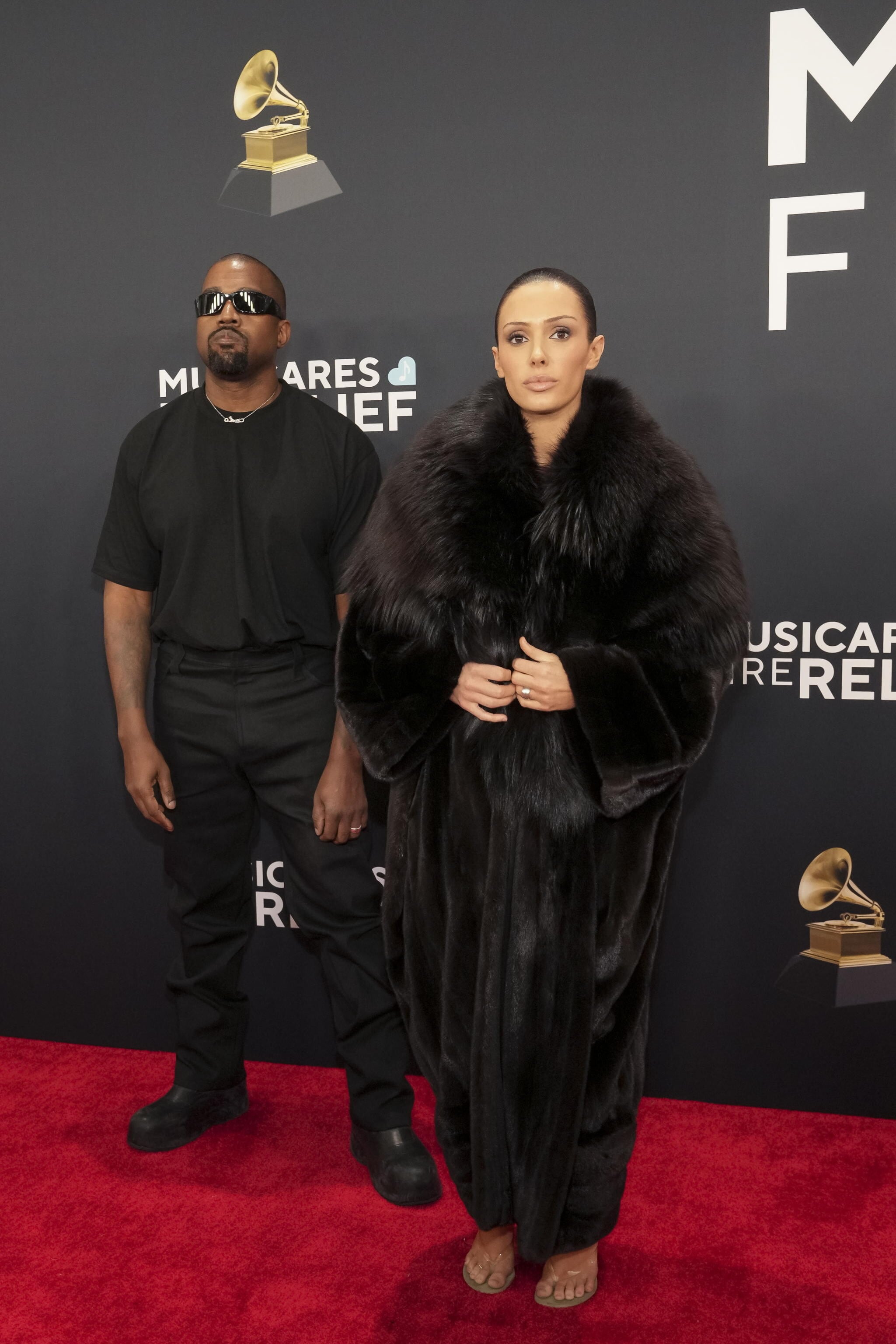 Bianca Censori da censura: nuda sul red carpet dei Grammy Awards 2025