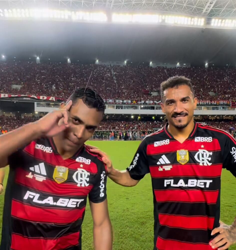 Danilo, addio Juve e subito trofeo: esordio e Supercoppa con Alex Sandro!