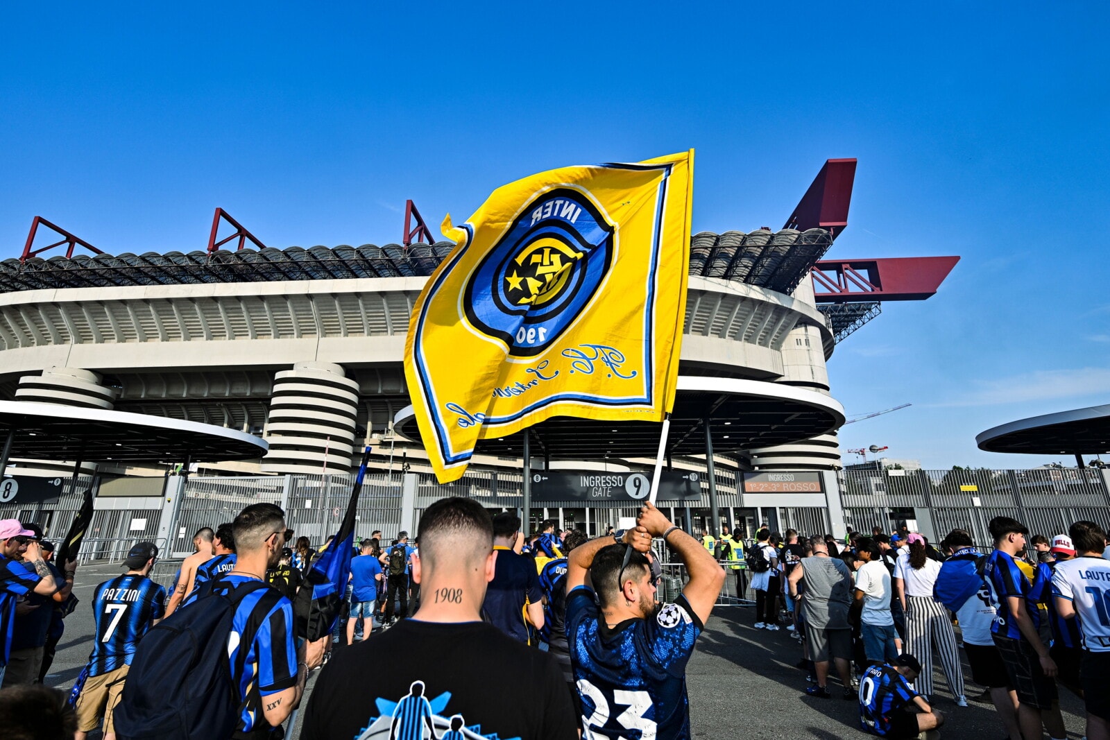 Inter, Milano e Monaco colorati di nerazzurro dai tifosi per la finale ...