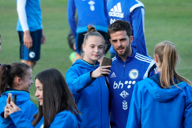 Bosnia, Pjanic star durante gli allenamenti