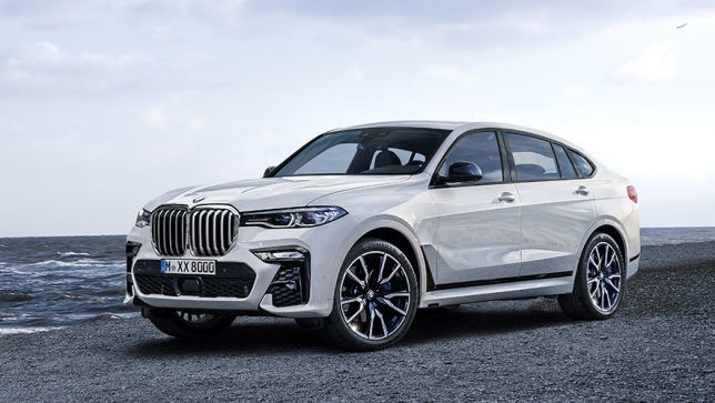 BMW X8M, il Super Suv che guida la rivoluzione sportiva