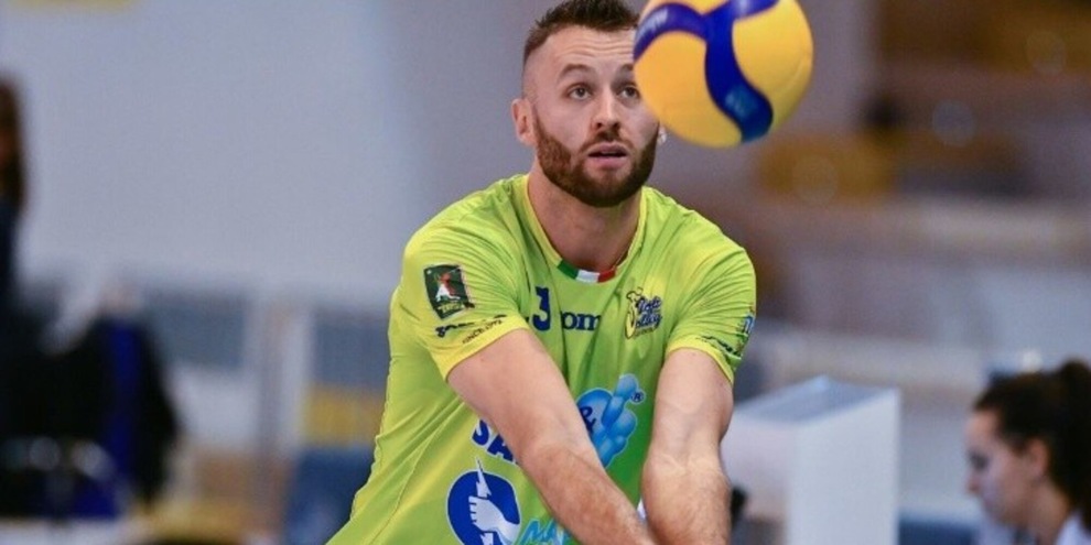 Andrea Rossi nuovo centrale di Siena