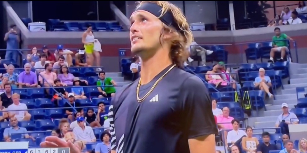 Zverev e il tifoso che inneggia a Hitler: brutto episodio agli Us Open