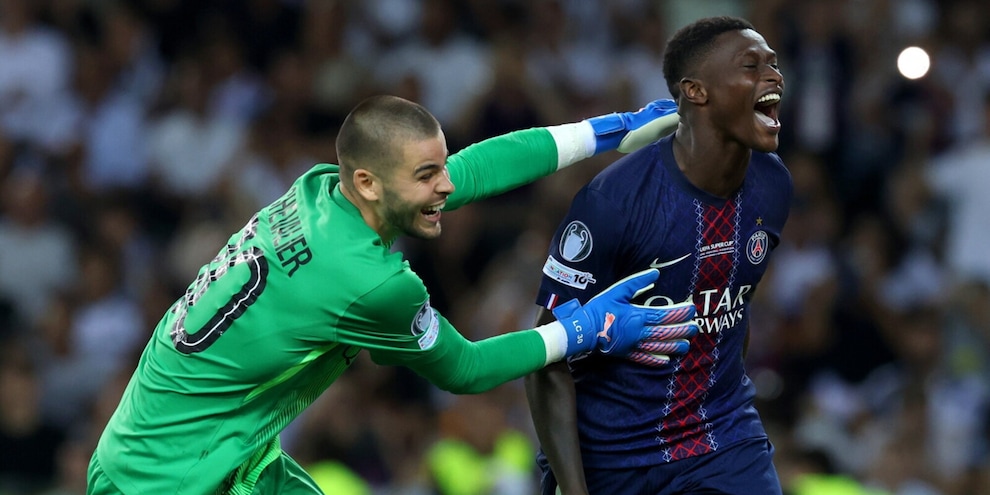 Psg più forte della papera di Chevalier: Tottenham, 2-0 buttato via e ...