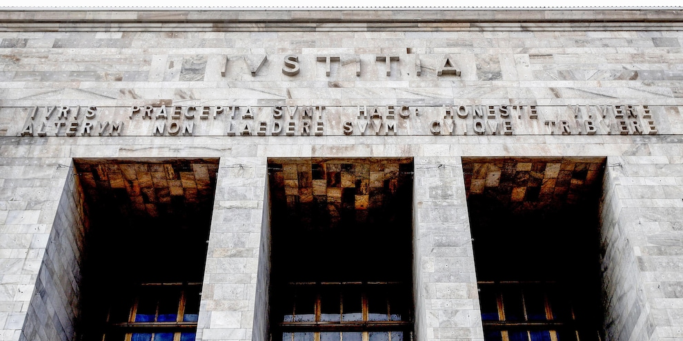 Procura a Sala, 'nessuna volontà di interferire con l'attività del Comune'